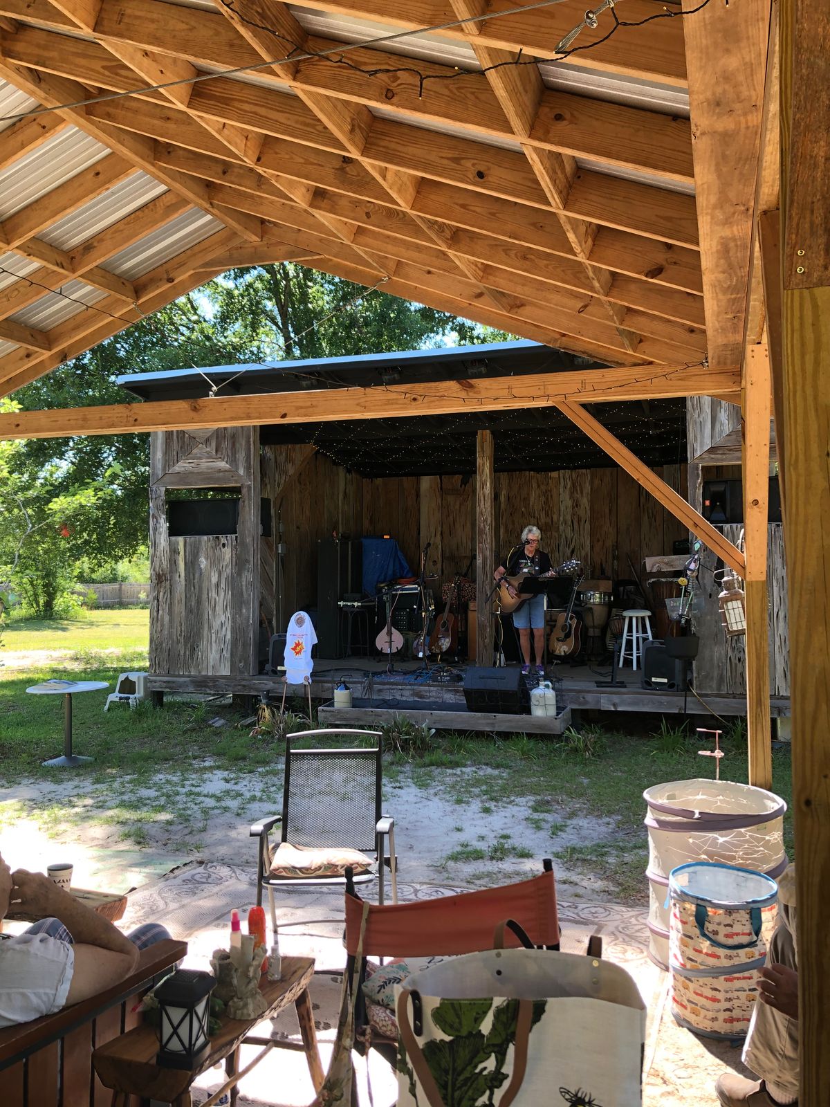 luckymudmusic.com - Maggie's Musical Farm
