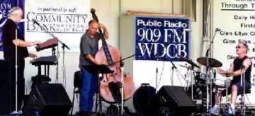 wdcb (90.9 fm) concert