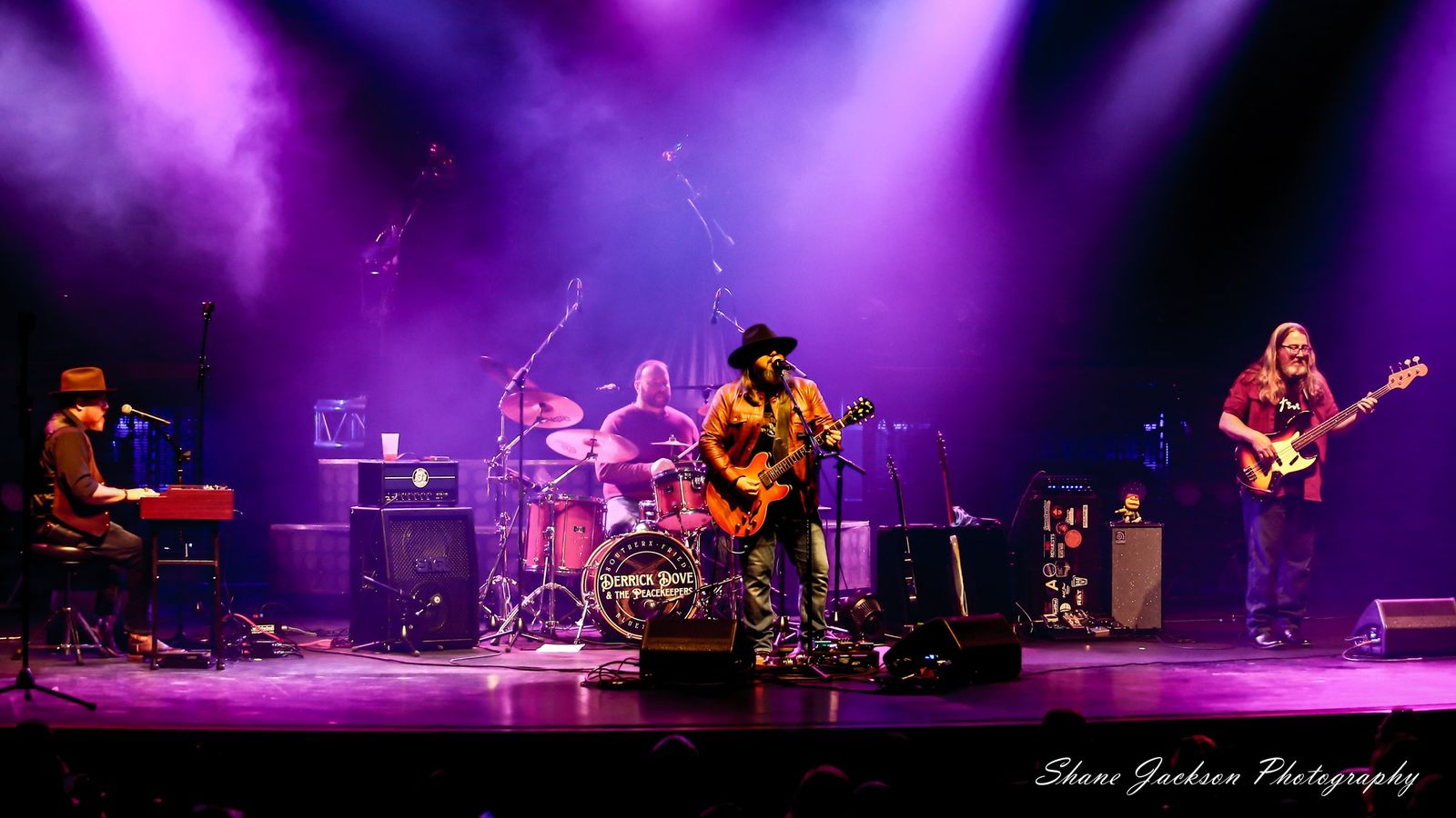 Derrick Dove & the Peacekeepers - Photos