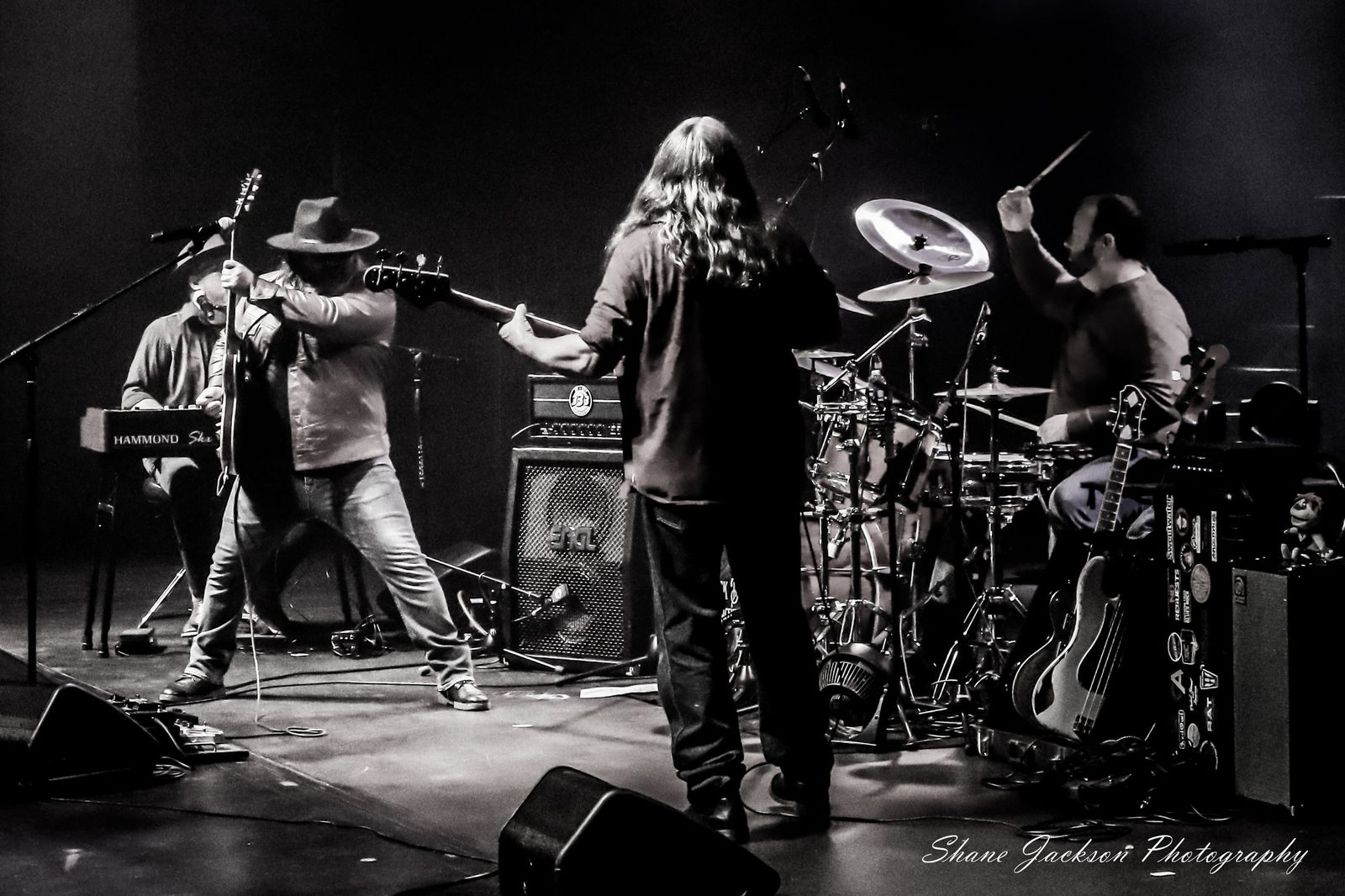 Derrick Dove & the Peacekeepers - Photos