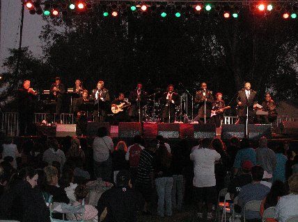 Steve Torok - Playing with the Temptations