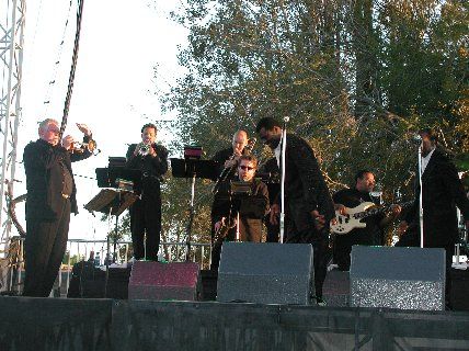 Steve Torok - Playing with the Temptations