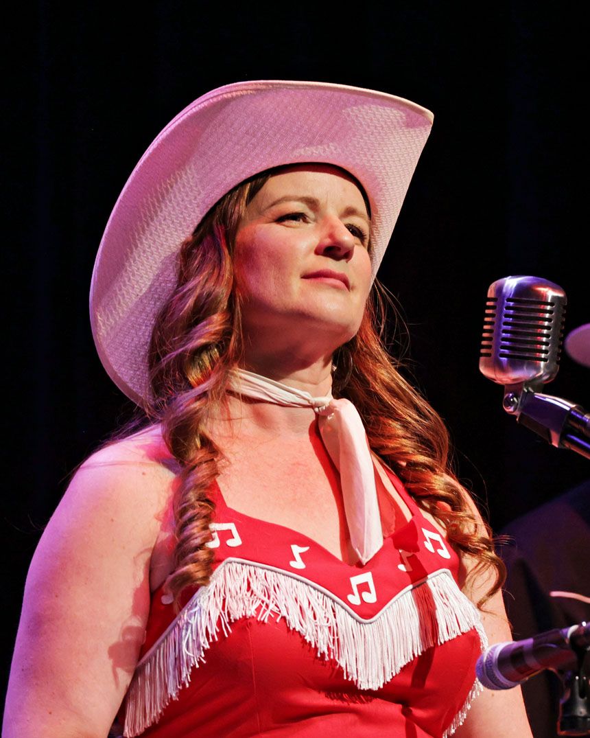 kelleyandthecowboys.com - The Blue Ridge Opry