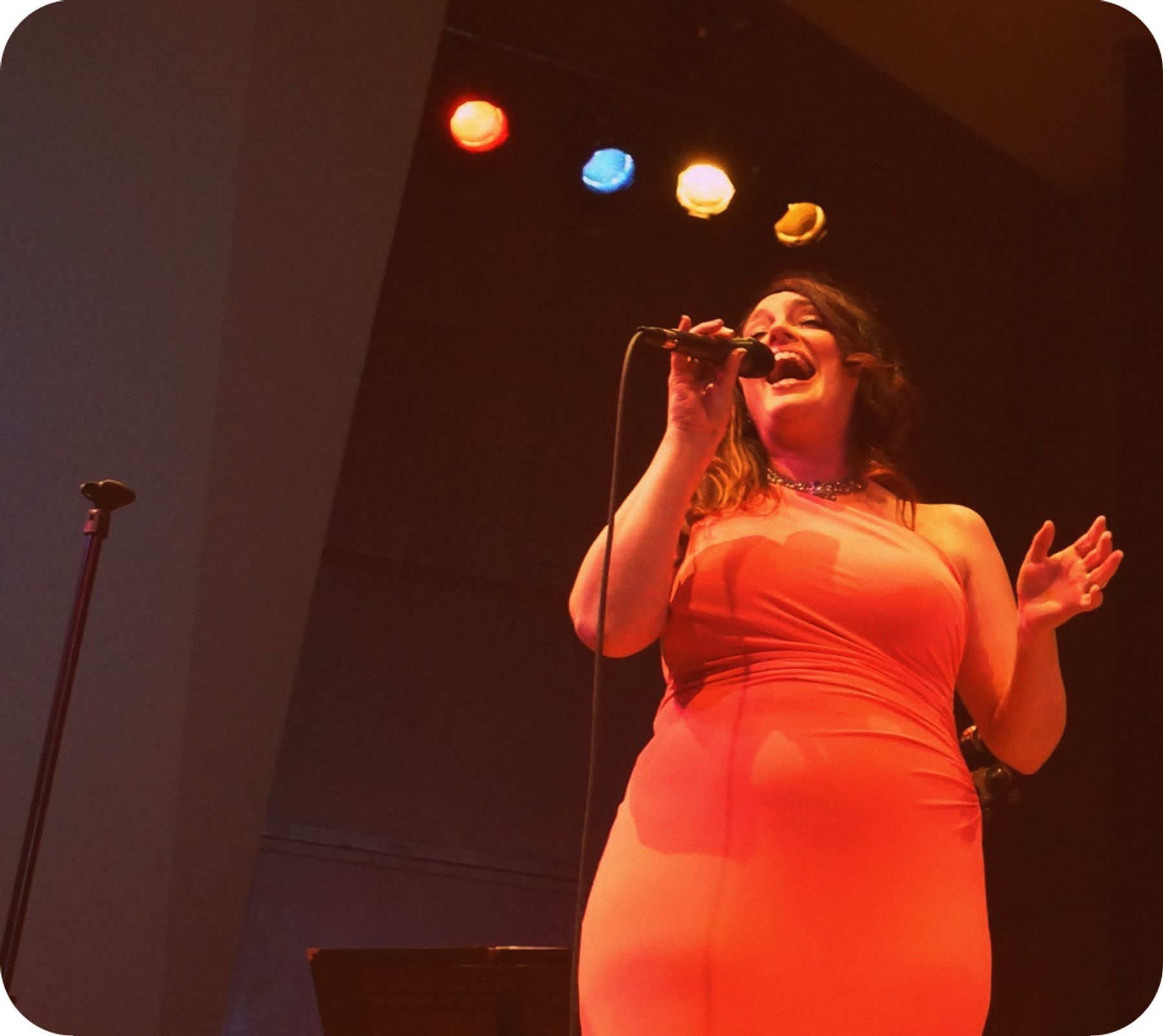 Stephanie Porter - Vocalist