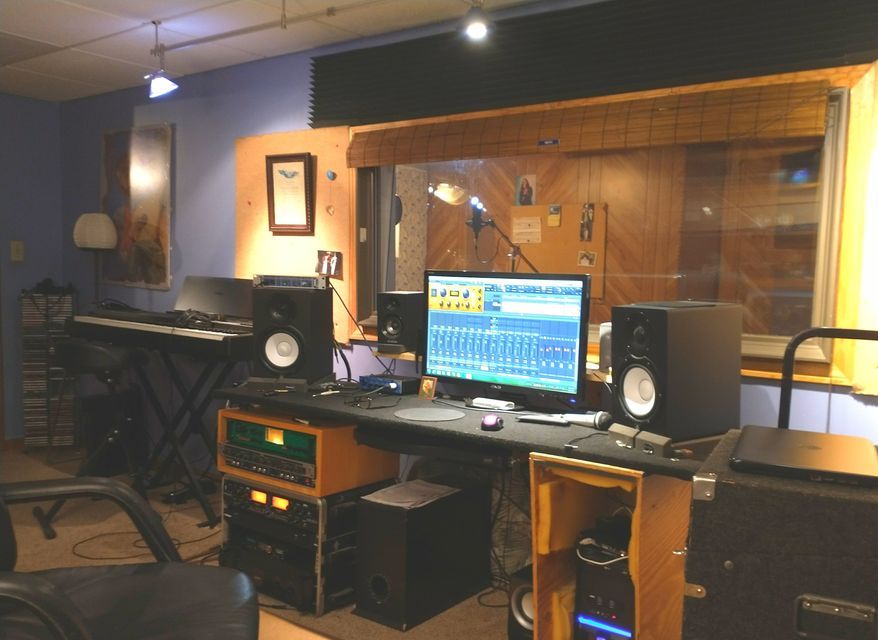 GinaMark - Melody Fair Recording studio