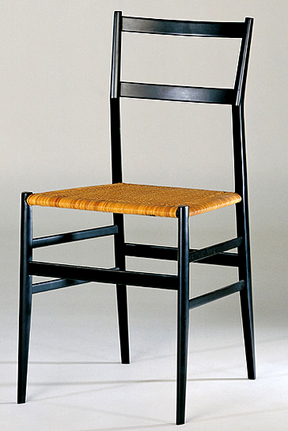 CHAIRS-UNCOMFORTABLE-BY-DESIGN
