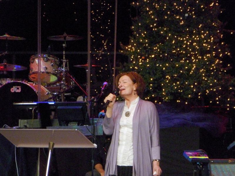 Kelly Willard - Photo Gallery