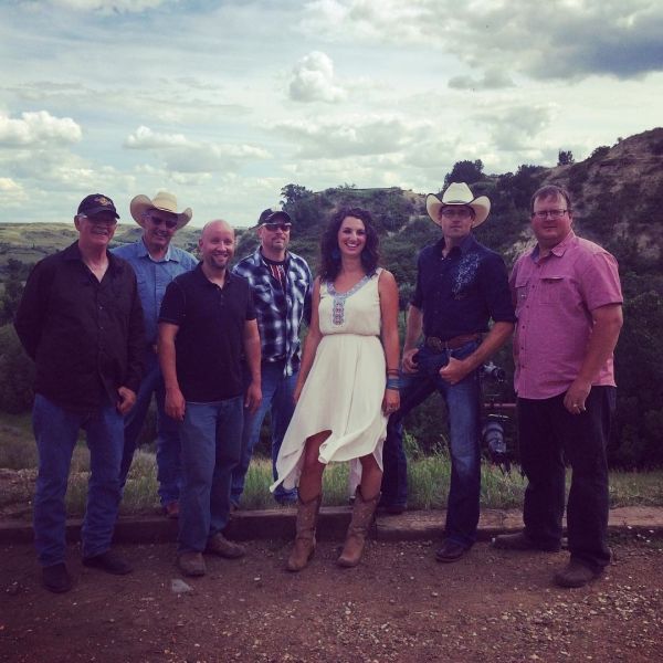 Jessie Veeder - Photos