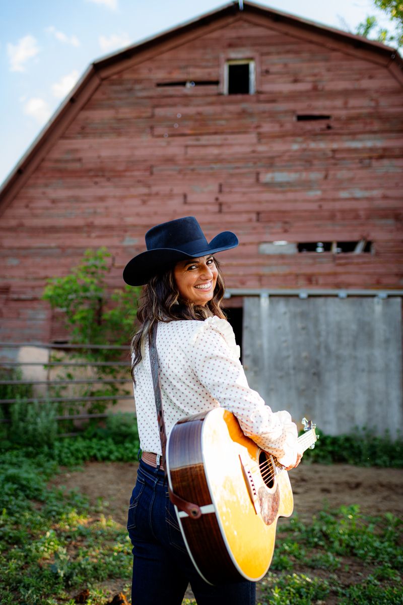 Jessie Veeder - Photos