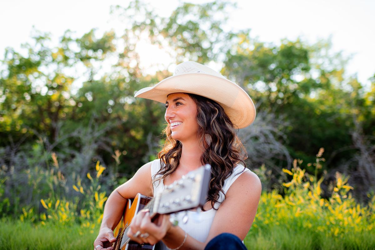 Jessie Veeder - Photos