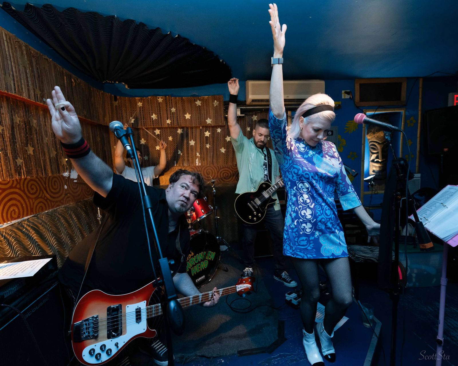 giftshoptheband.com - Photo Gallery