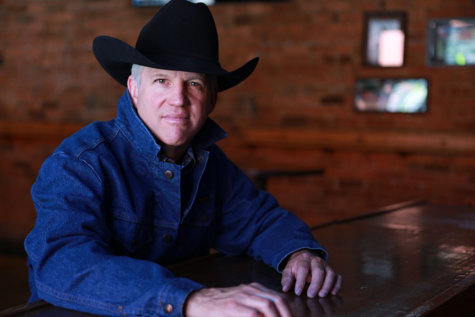 TIM SULLIVAN Singer/Songwriter - Press Kit