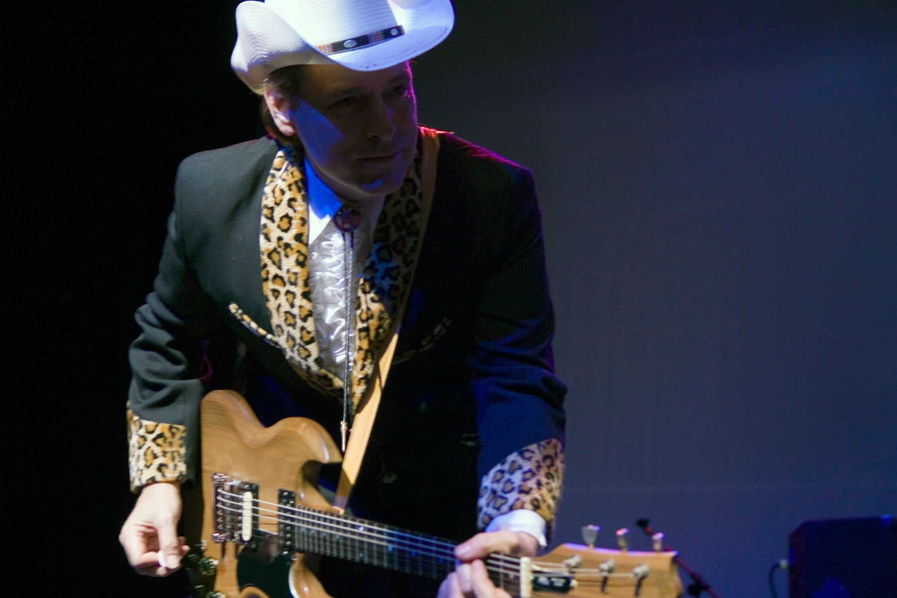 Dannybharvey.com - Live in Concert - The Devil's Daughters