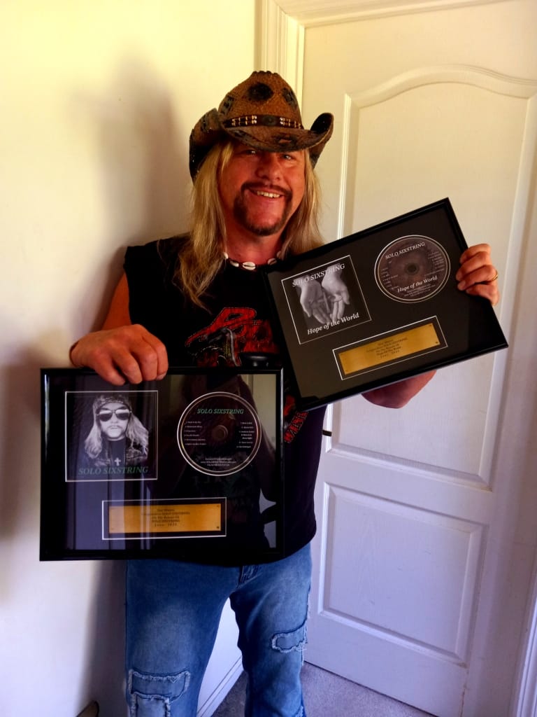 solosixstringmusic.com - Photos