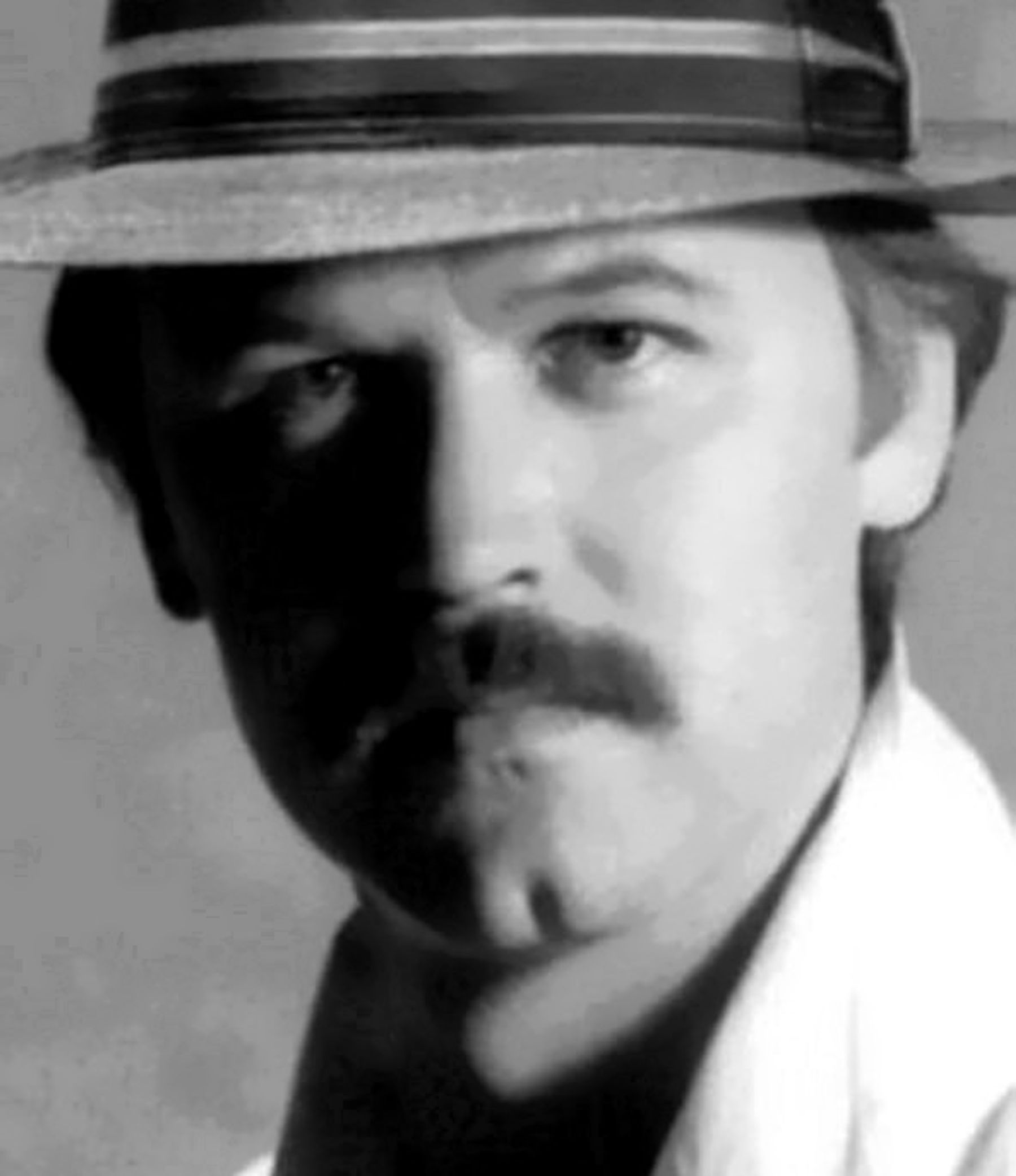 ducethesongwriter.com - About DUCE