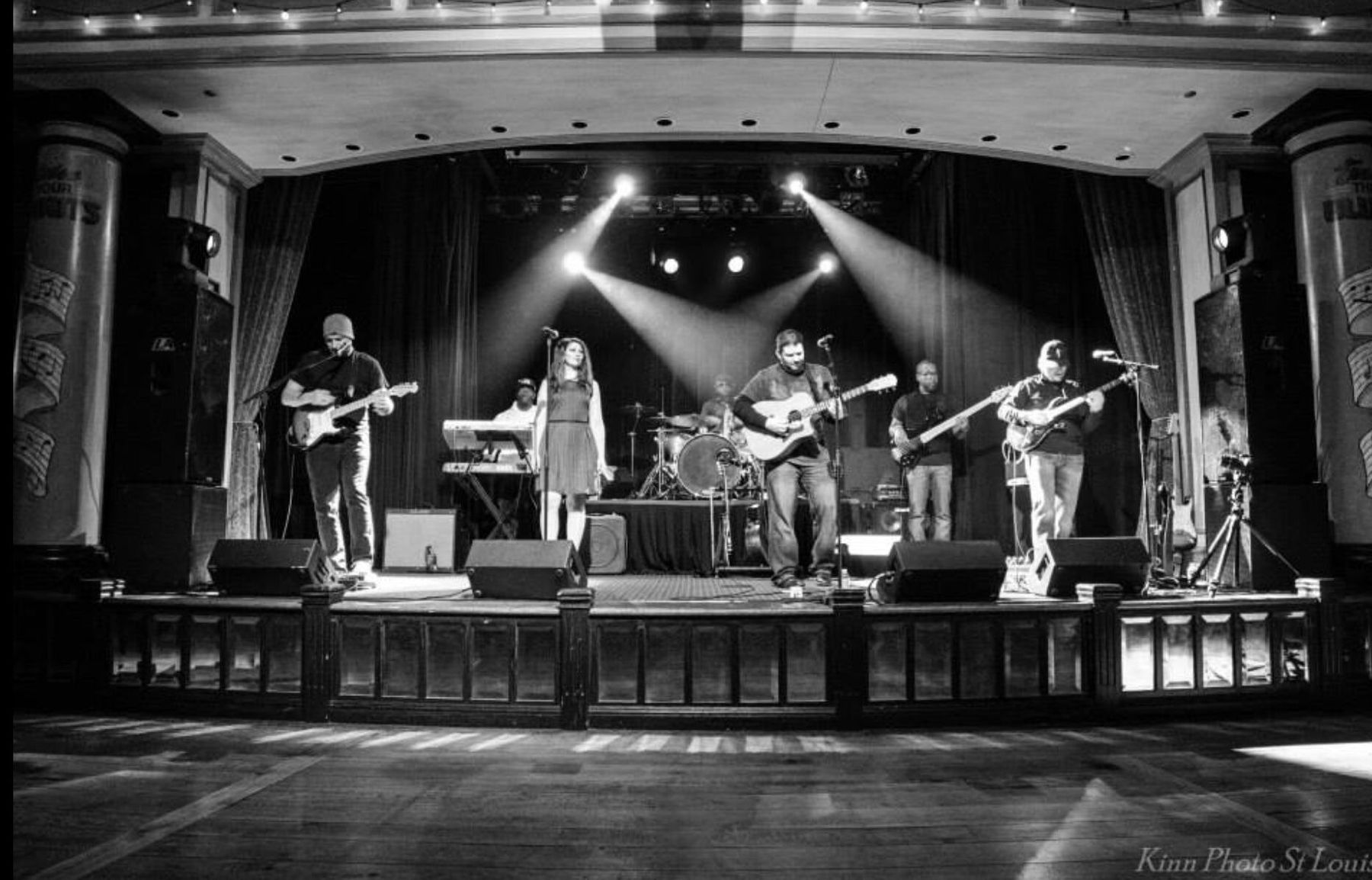 Johnny Chase - Shows