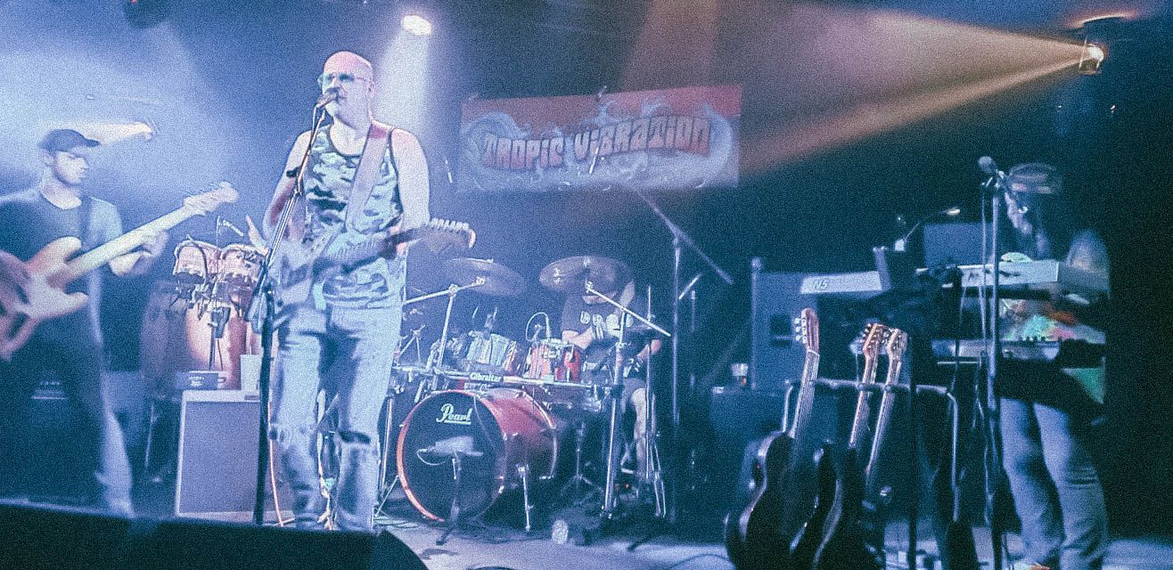 Tropic Vibration - Photos