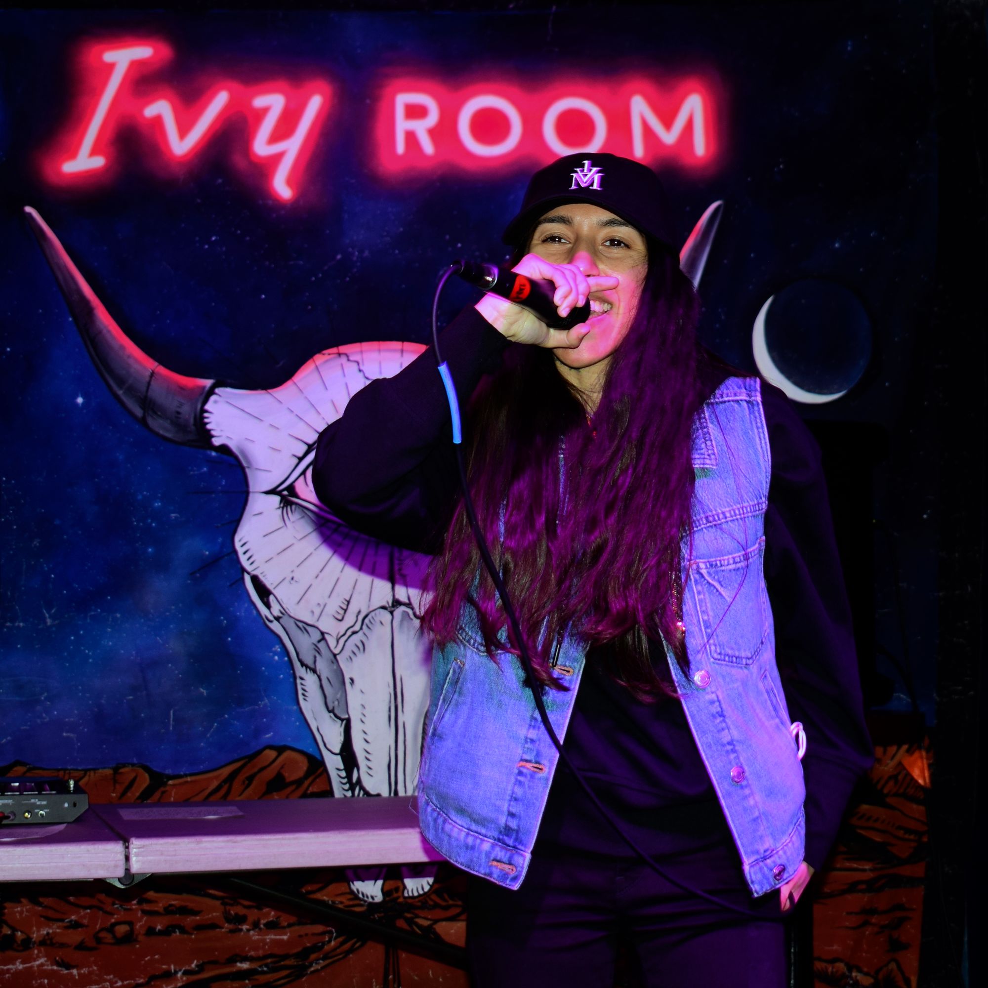 1 A.M. Music Official Home Page