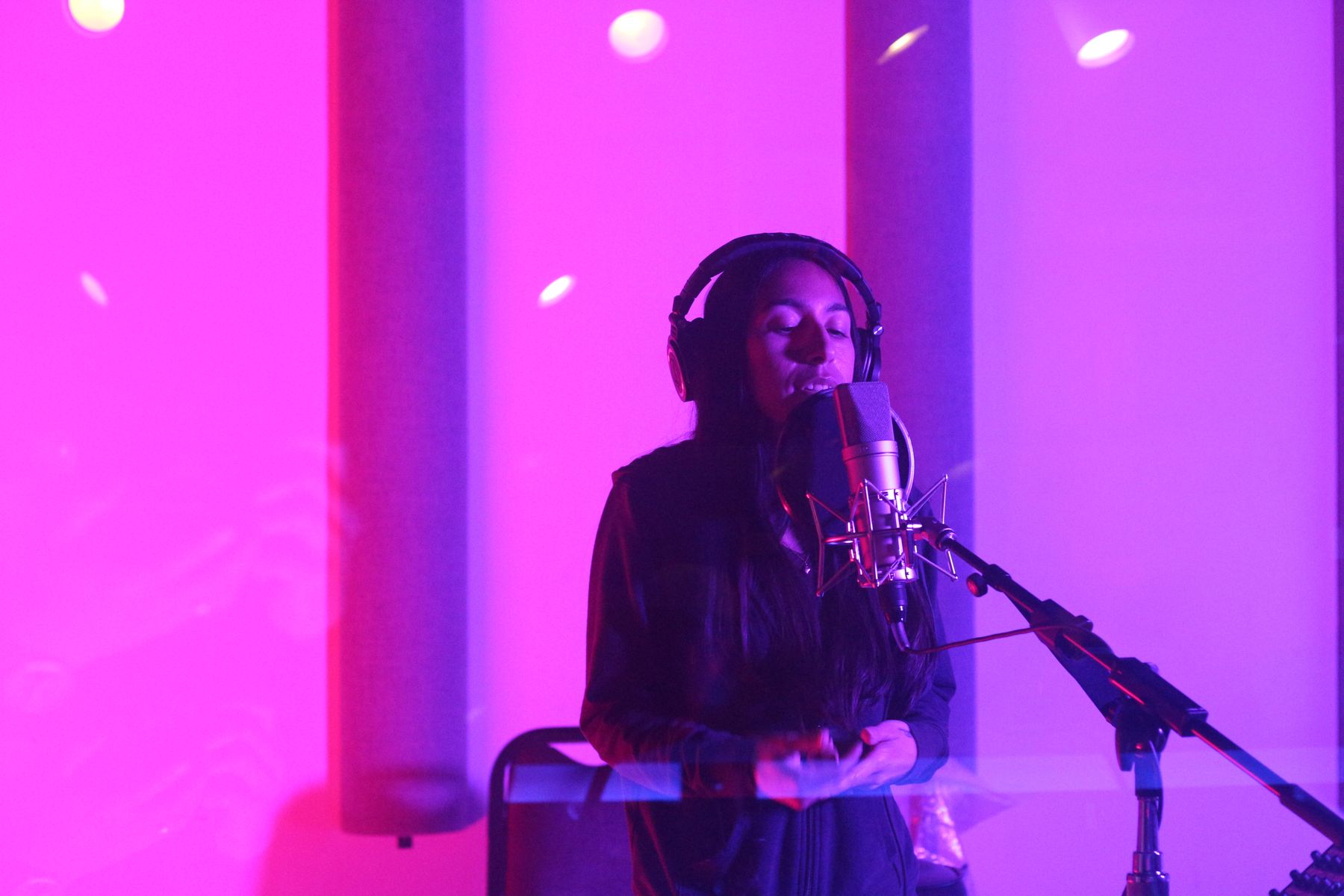 1 A.M. Music Official Home Page