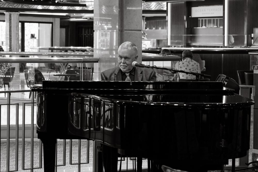 JON PERSSON Artistic Piano and Tasteful Accordion - PARTIES & SPECIAL ...