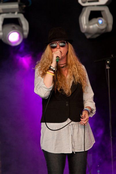 Maria Daines - PICTURES