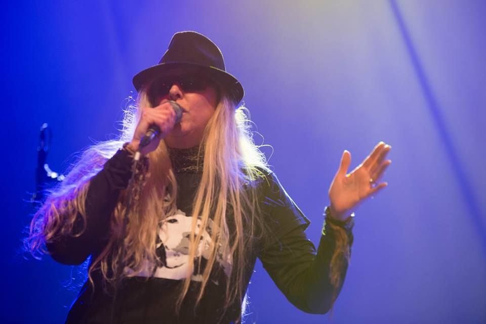 Maria Daines - PICTURES