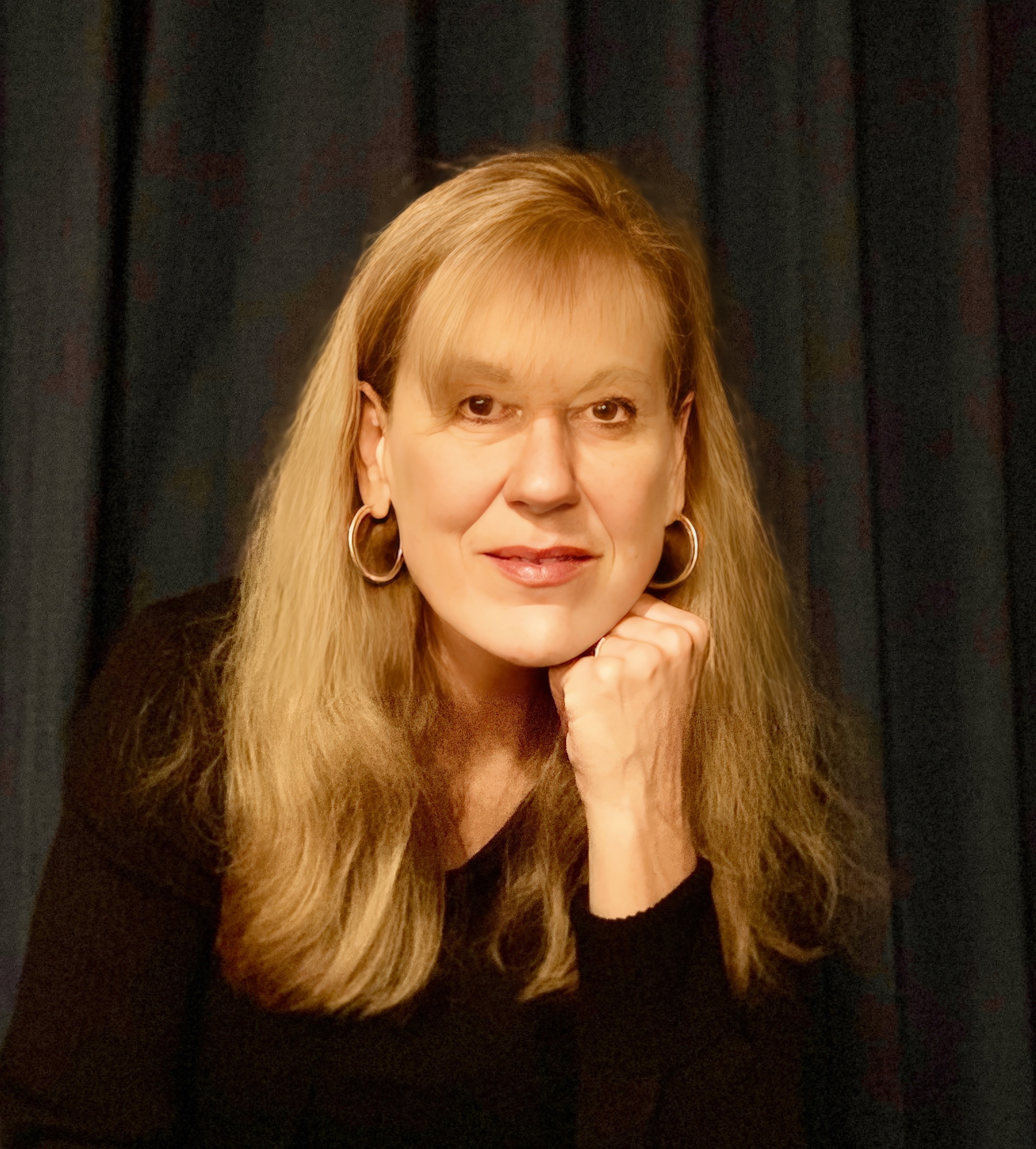 RIA CURLEY, Singer-Songwriter-Composer-Producer-Digital Artist - Photos