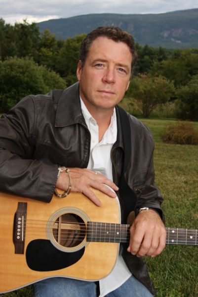 Patrick Fitzsimmons - Photos/Press Photos