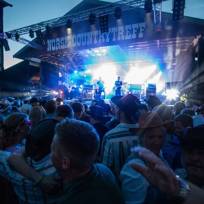 Billy Yates, Country Music Singer/Songwriter