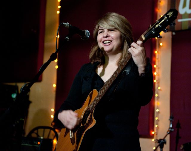 Glenna Bell - Photos