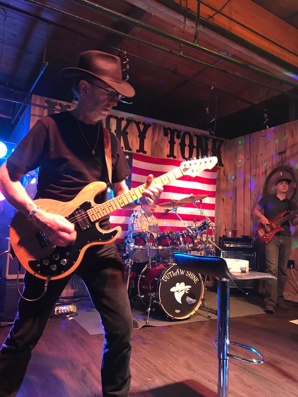 Outlaw Shine - Photos