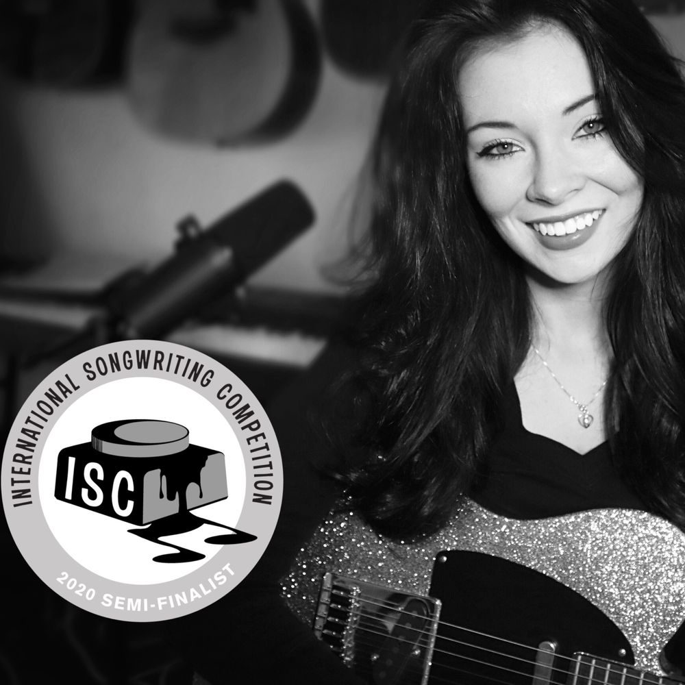 Lilly MacPhee - Official Website