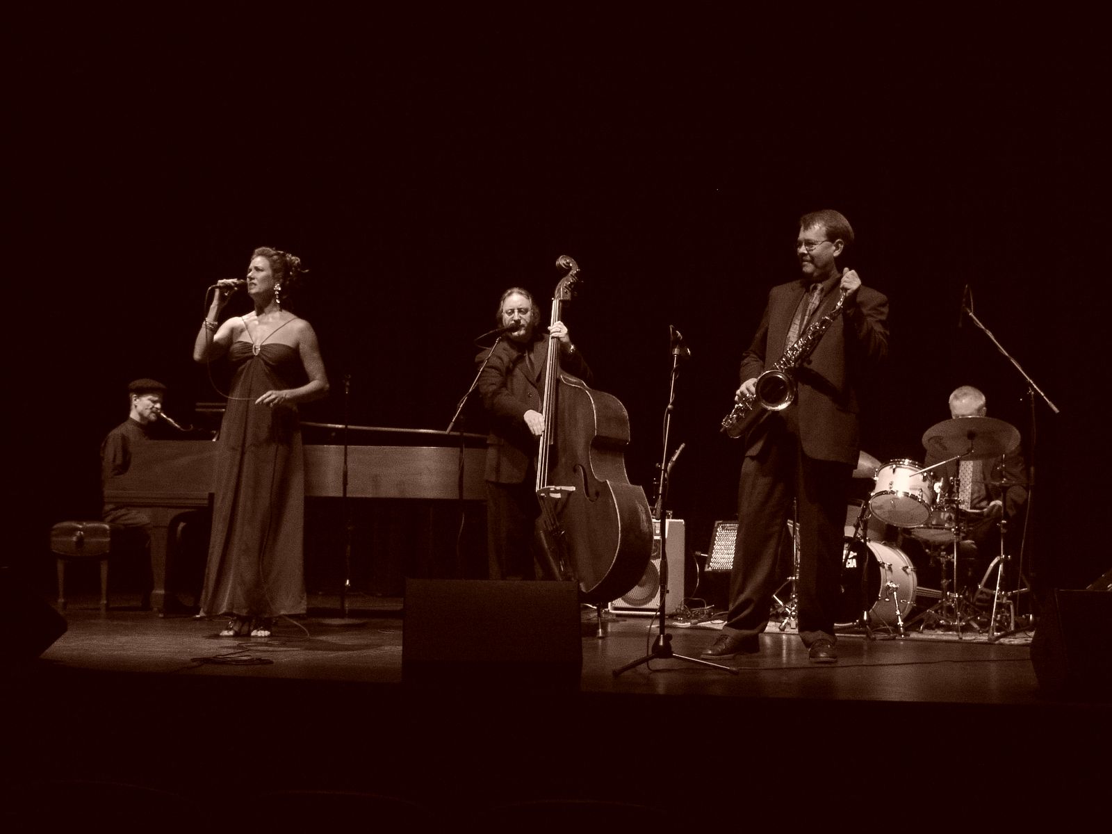 Trish Hatley - Trish, Hans & Phil