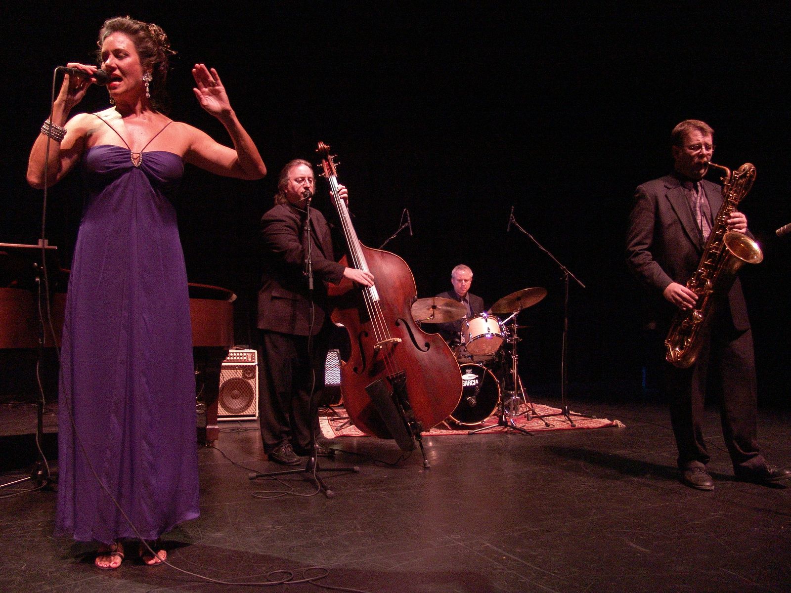 Trish Hatley - Trish, Hans & Phil