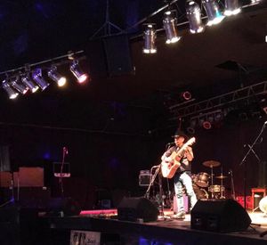 Michael Chenoweth - Bio