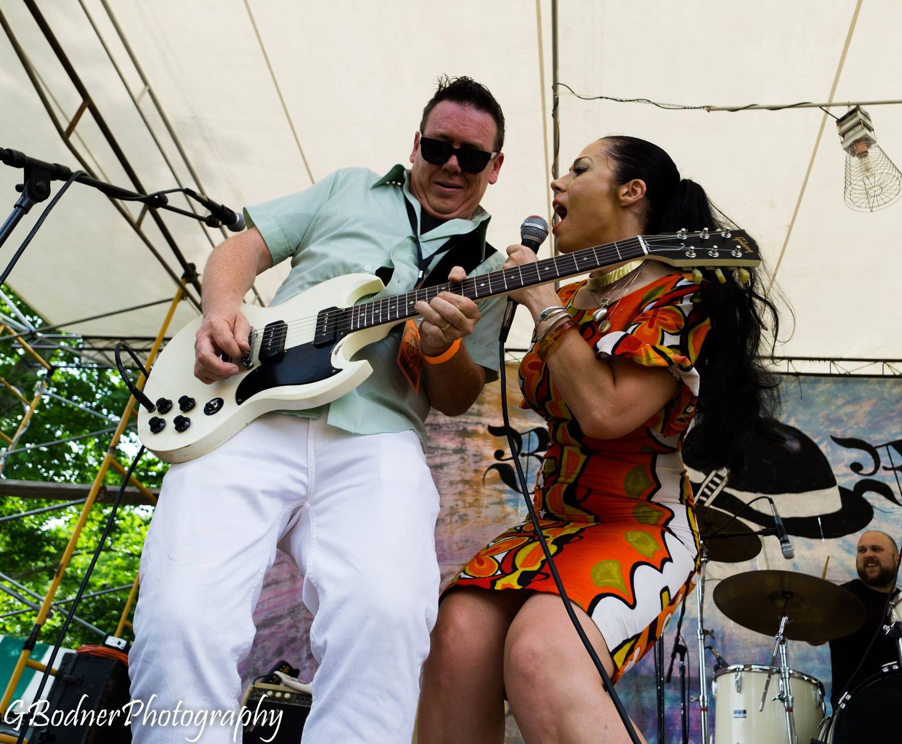 Laura Rain and the Caesars