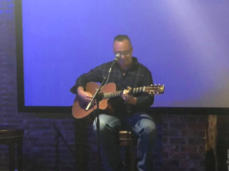 RobbyLynnMusic - Photos