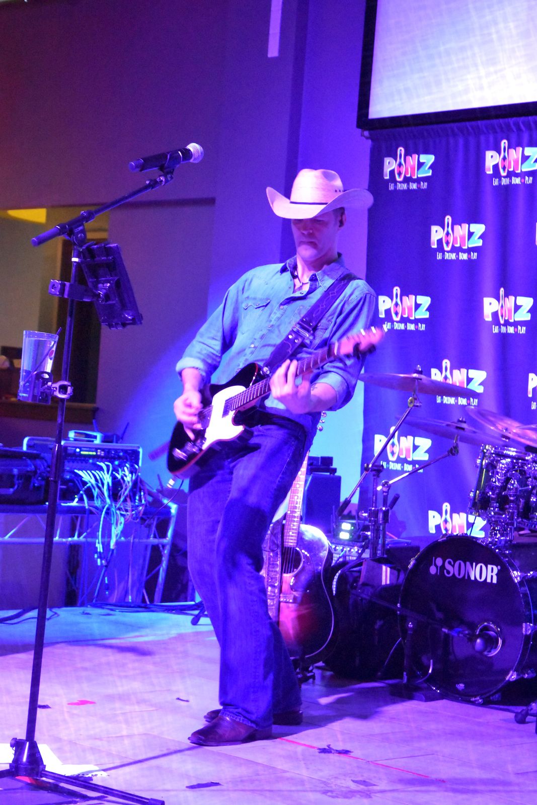 Houston Bernard - Media