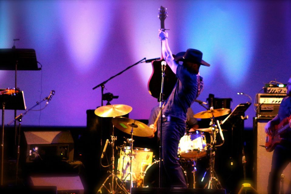 Houston Bernard - Media