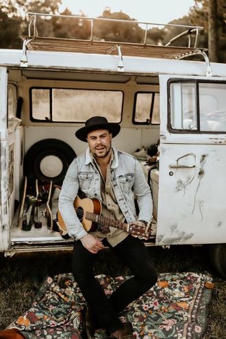 AM Records - Robbie Mortimer