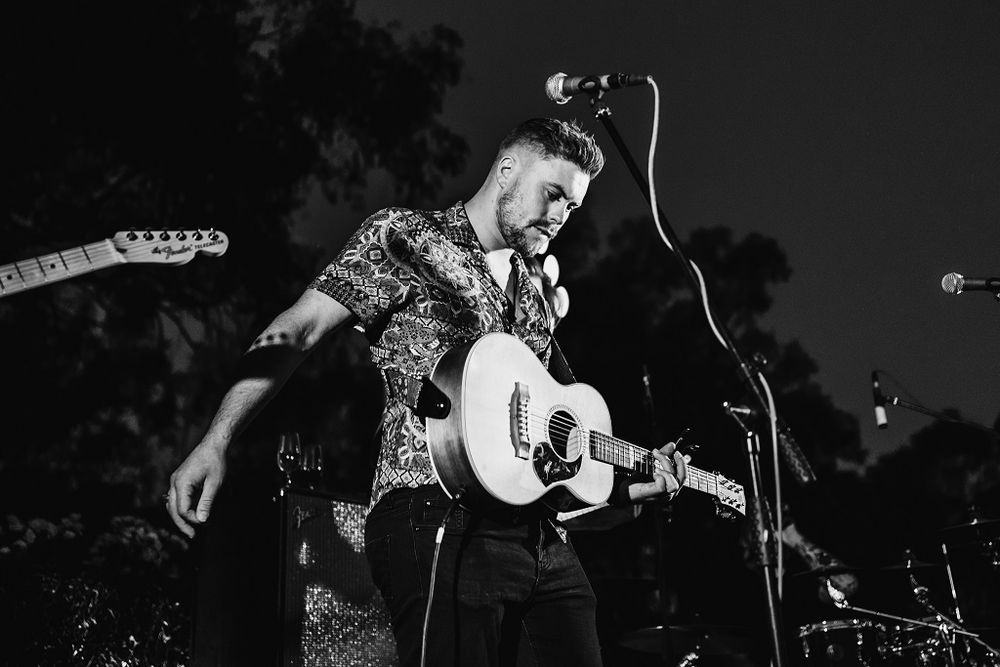 AM Records - Robbie Mortimer