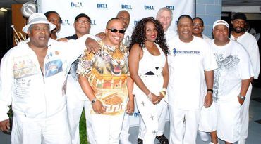 BREAKWATER - BREAKWATER BAND Press Kit