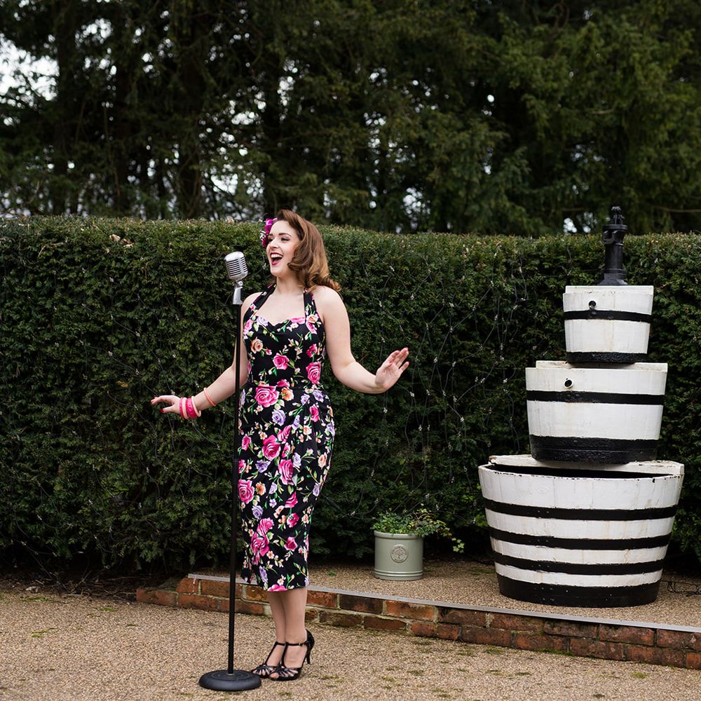 Victoria Bass Sings - Booking Options