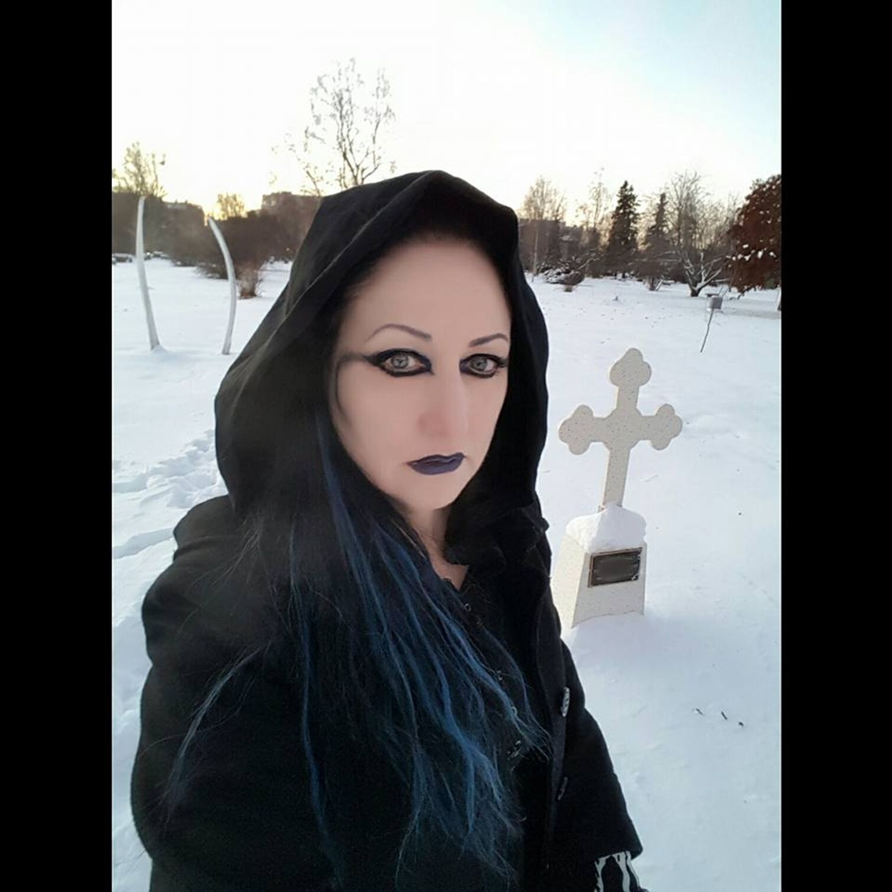 Cliff and Ivy - Alaska's Goth Duo - about