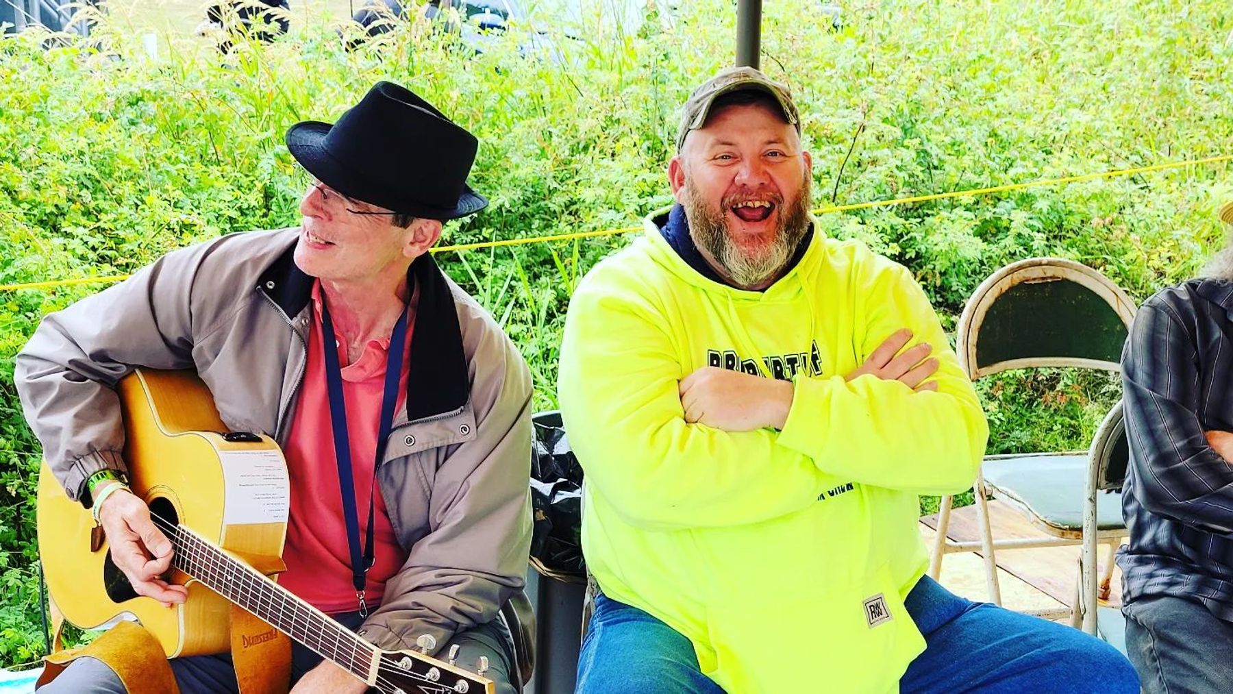 HUGS 24/7 RADIO - Song Reviews