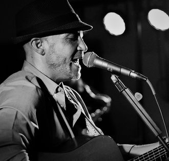 Shane Meade & the Sound - Bio