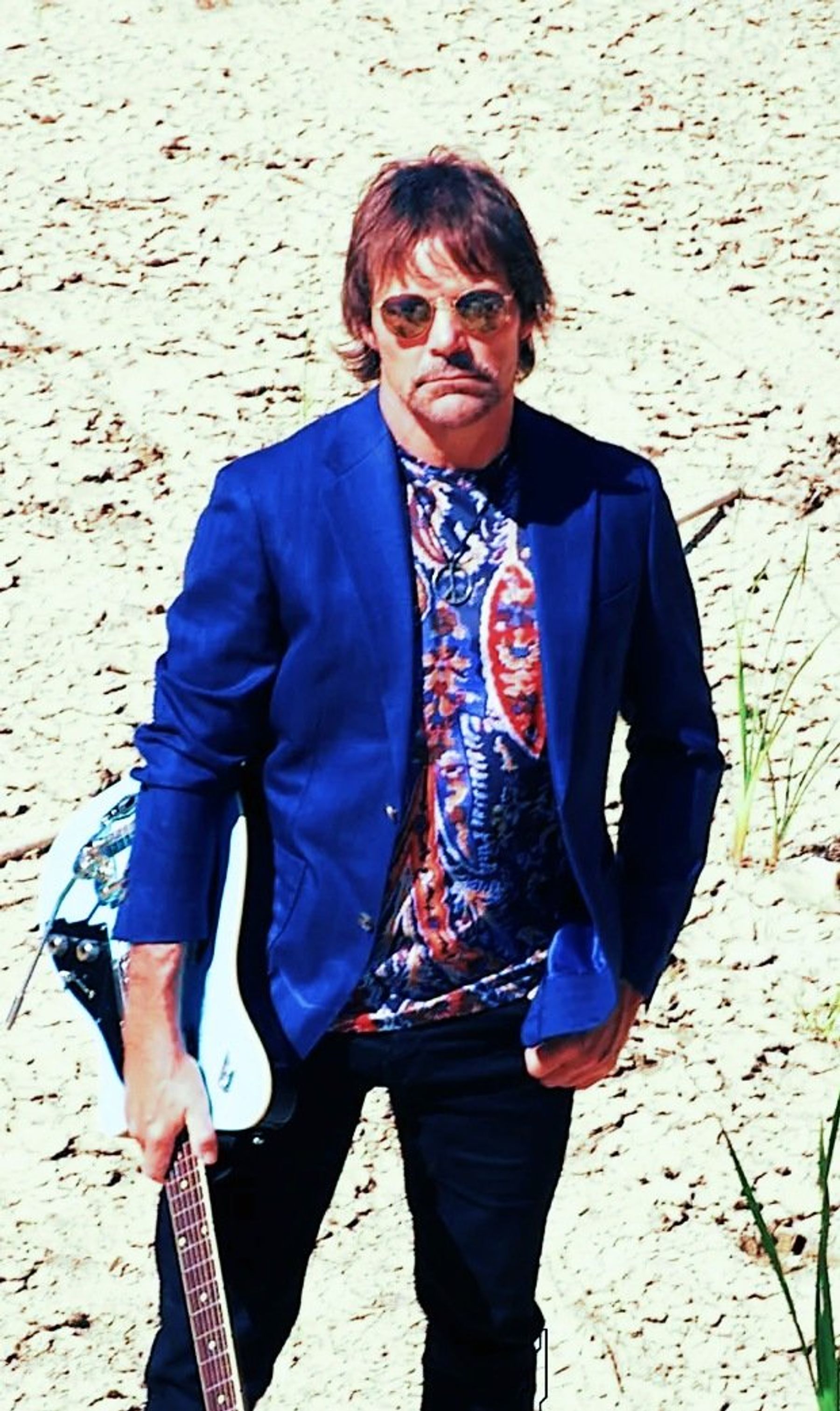 Leigh Thomas - Press Kit