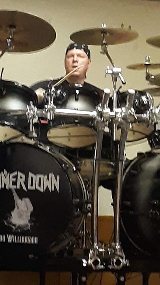 Hammer Down - Photos