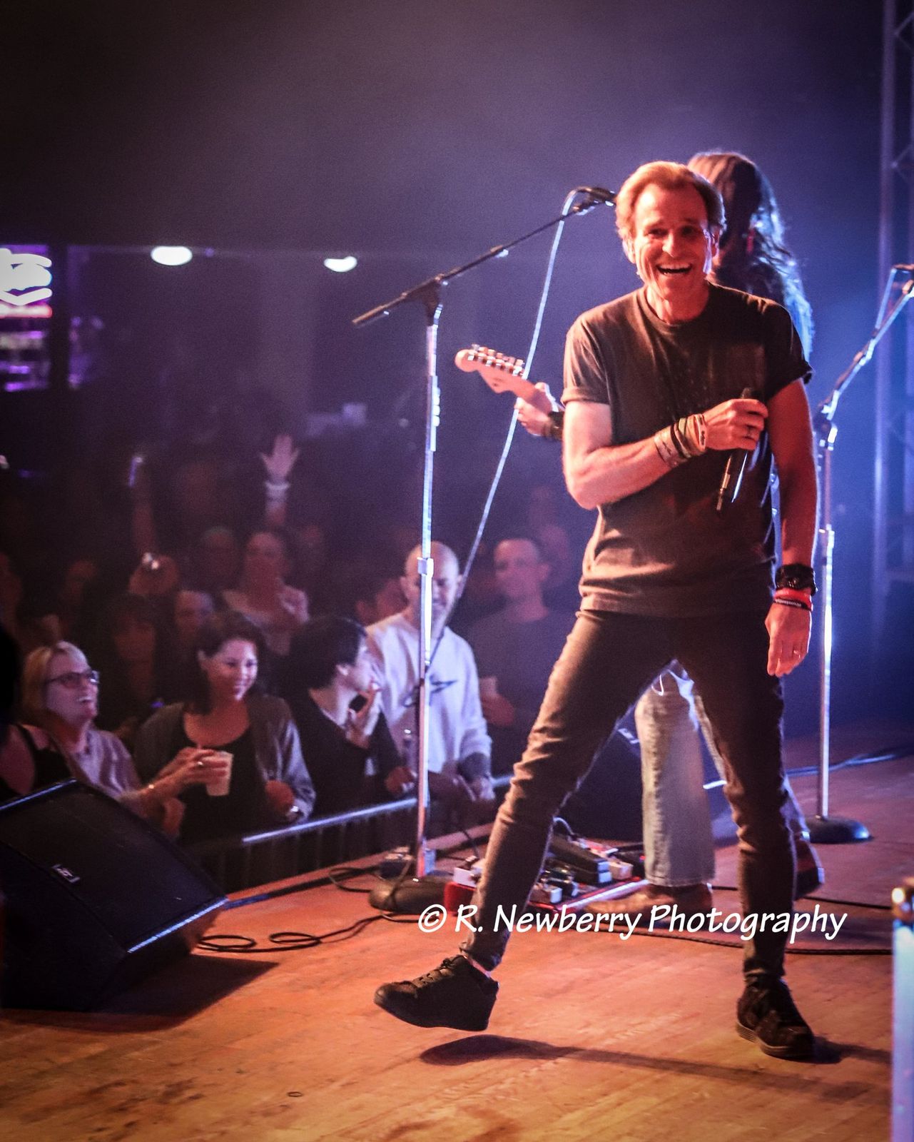 Paramount 80s - Pictures