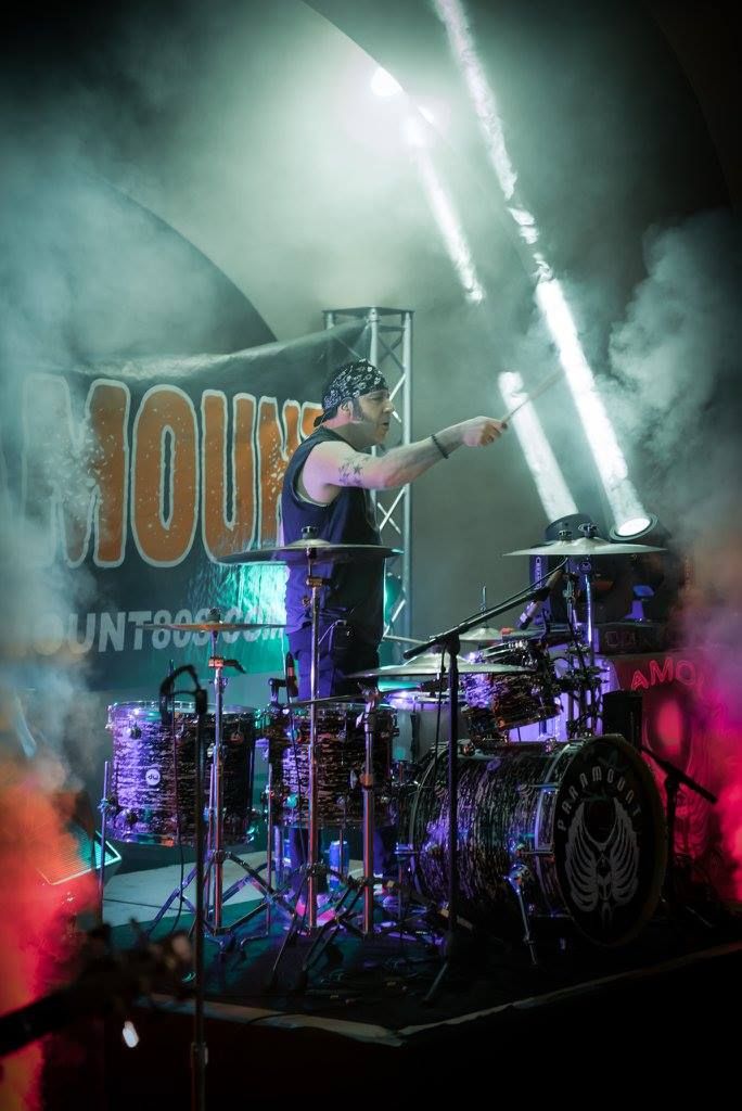 Paramount 80s - Pictures